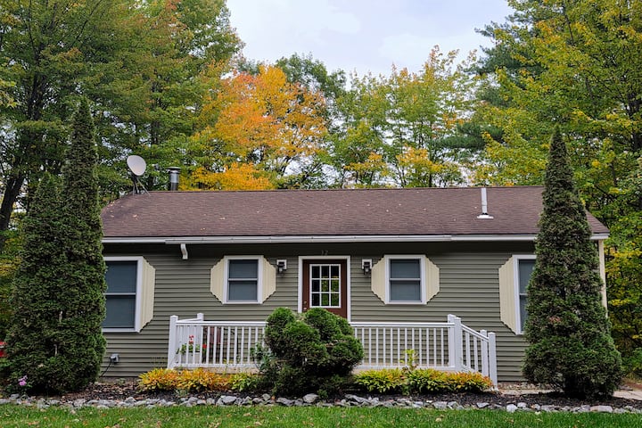 Waterfront Home With Fun For All Seasons - Livermore, ME
