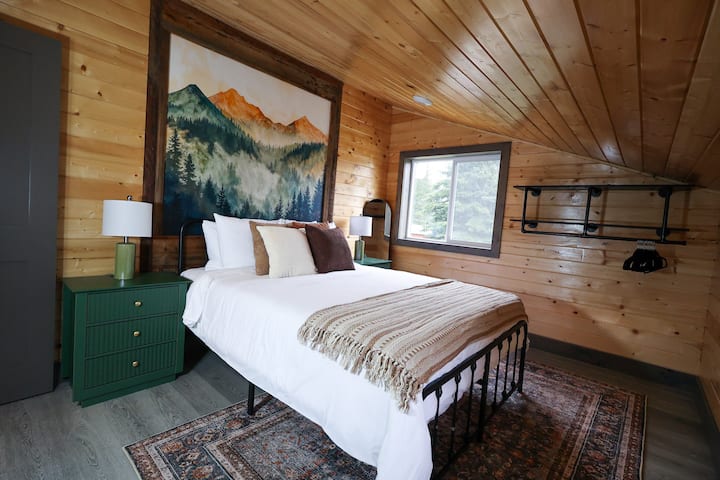 New | Experienced Host | Near Glacier - Columbia Falls, MT