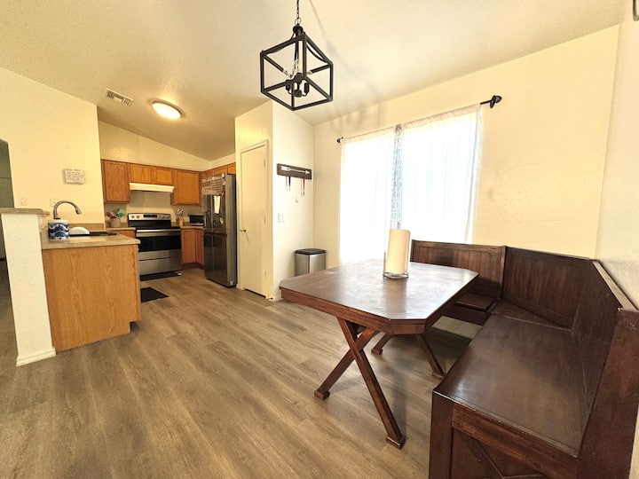 Clean & Comfortable Buckeye Getaway - Buckeye, AZ