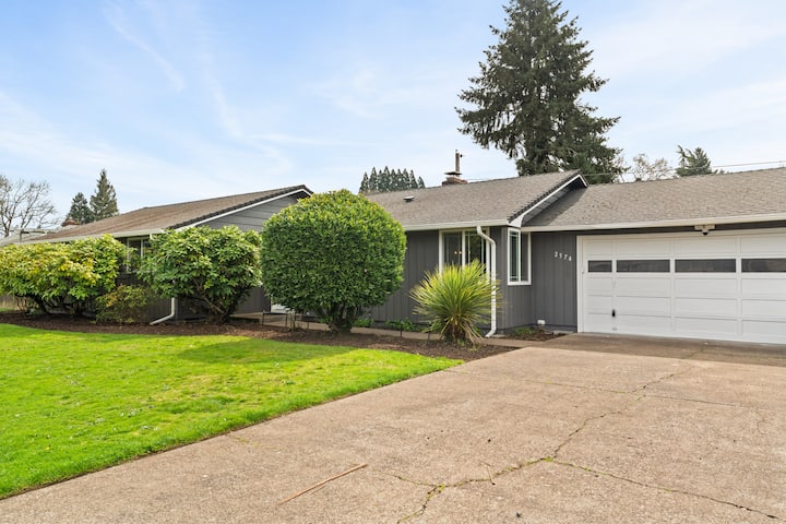 Creekside Ducks House W/ Hot Tub - Eugene, OR