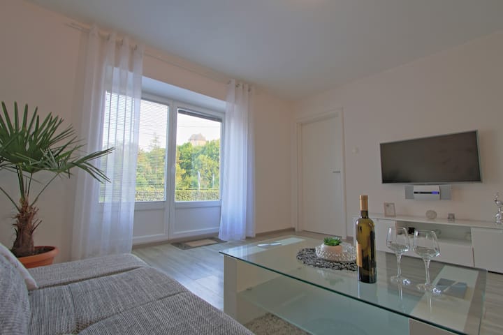 Vacation Home L&k - Otočac