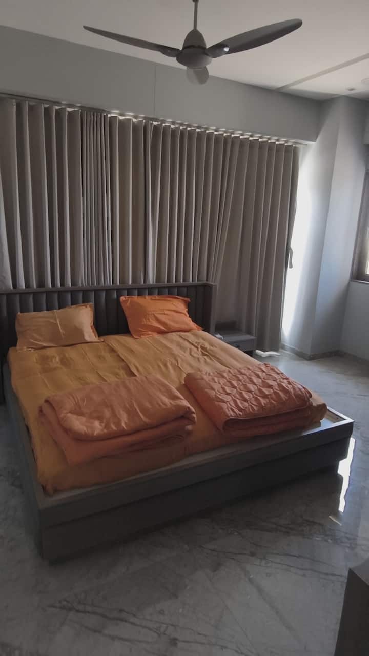 Fuli Lgjryas Bglo Praym Lokesan - Bhavnagar