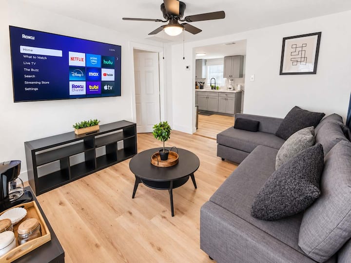 1br Near Med Center & Tsu 2 | Free Parking | Wifi - Houston, TX