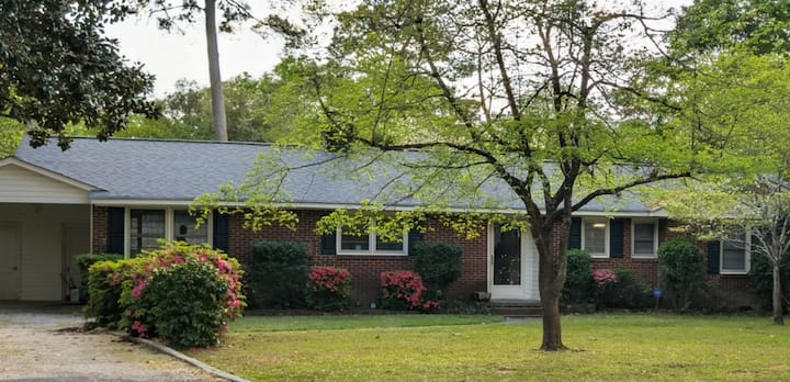 Magnolias On Banks - Aiken, SC