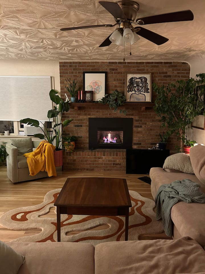 Sunny Room In Downtown Grand Junction - Grand Junction, CO