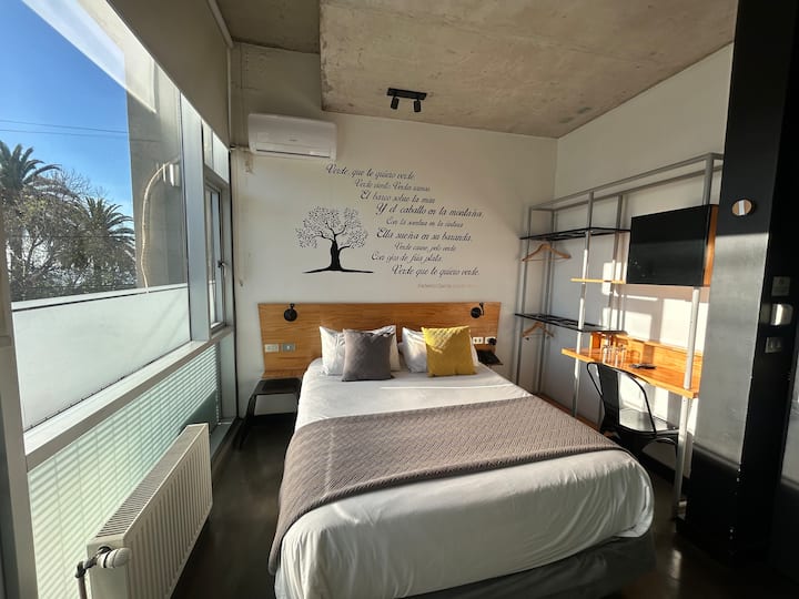 Hotel Con Desayuno Y Recepción 24 Horas - Valparaíso