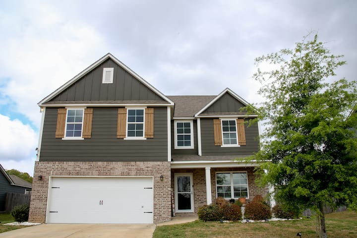 Cotton Fields Circle - Tuscaloosa, AL