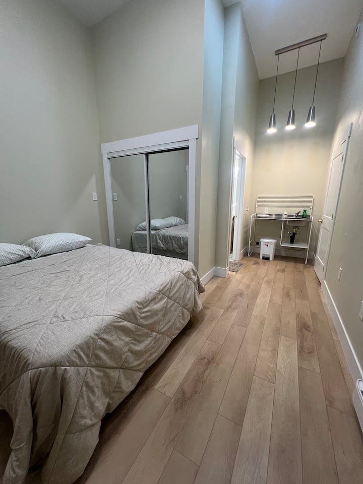 Private Suite With Separate Entry & Full Bath - Fredericton