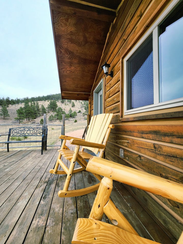 Cozy & Rustic Cabin With Breathtaking Views! - Hot Springs, SD