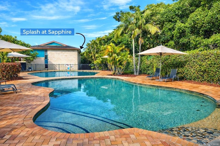 Splash At Sapphire - Moonee Beach