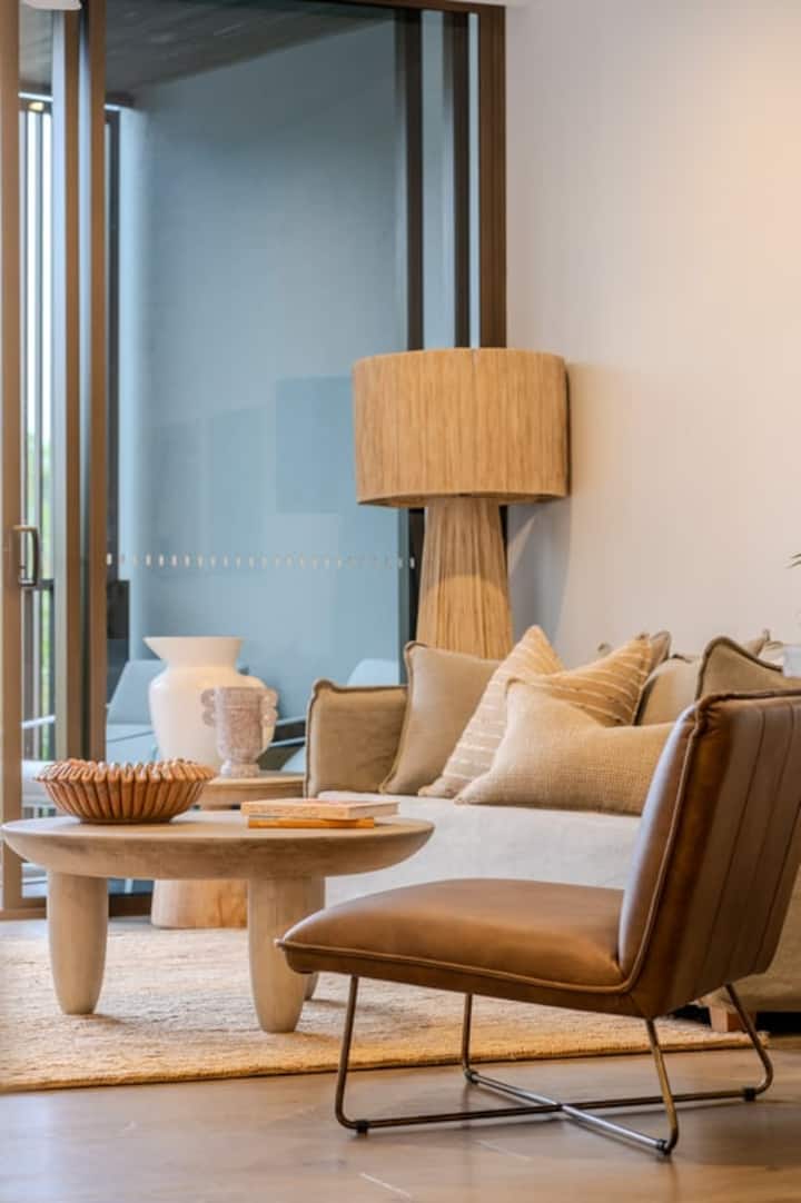 Byron Social | Luxury Byron Apartment +Pool - Byron Bay