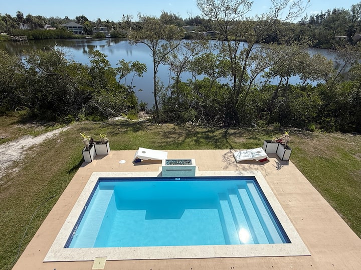 Waterfront Pool Oasis - New Port Richey, FL
