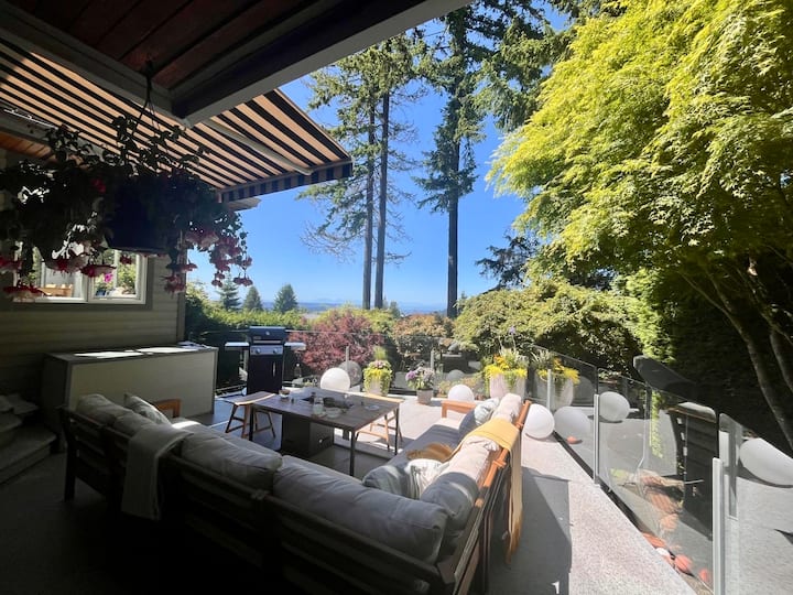 Mountain Hideaway Steps From Downtown Vancouver - North Vancouver