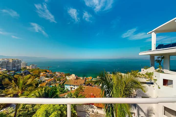 Oceanview Luxury Penthouse | Pool + Walk To Beach - Puerto Vallarta