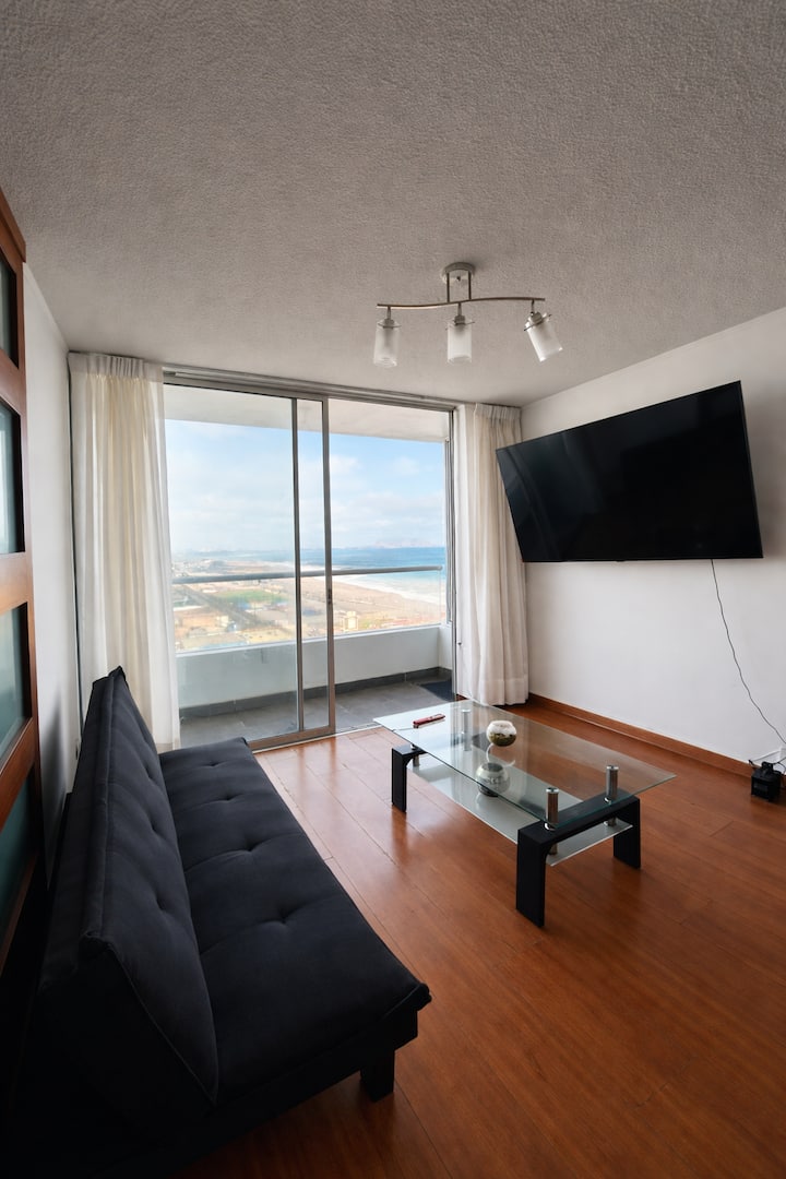 Bonito Departamento Con Vista Al Mar - Perú