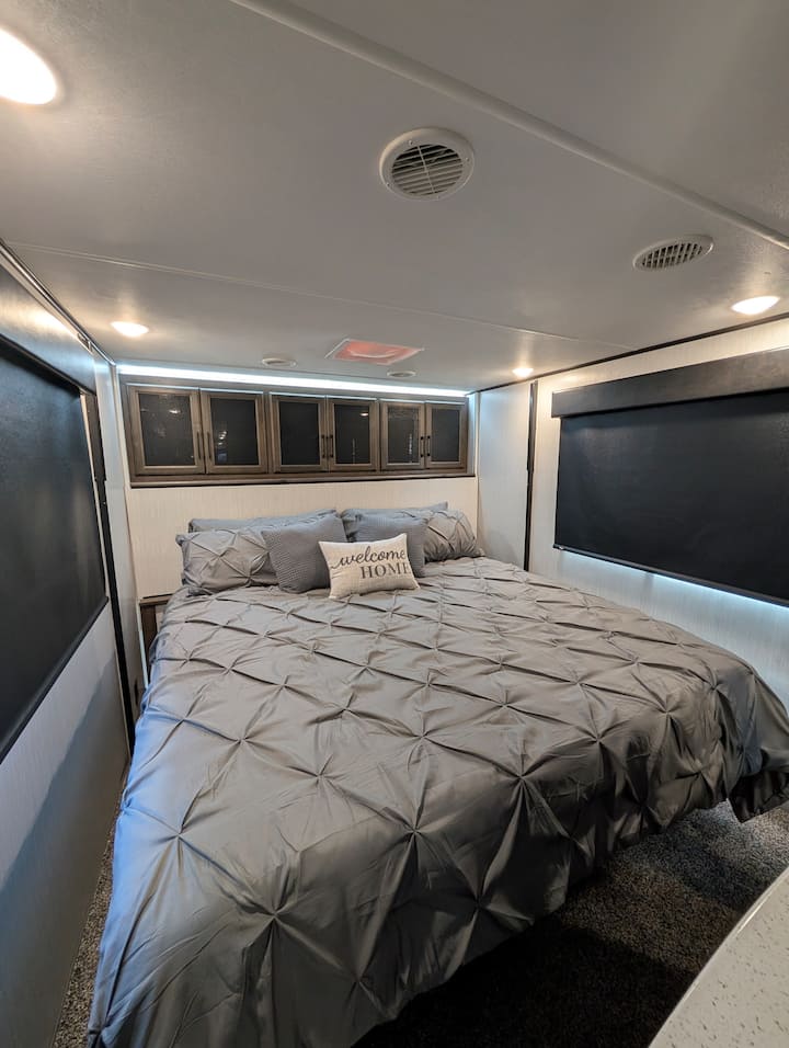 The Chateau Of Shady Grove Rd Luxury Rv - Nacogdoches, TX