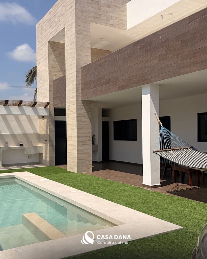 Amplia Casa Con Alberca Y Vista Al Mar - Costa Esmeralda