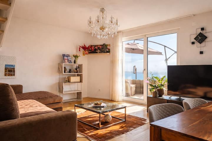 Alpine Lake Brienz Chalet Apartment - Interlaken