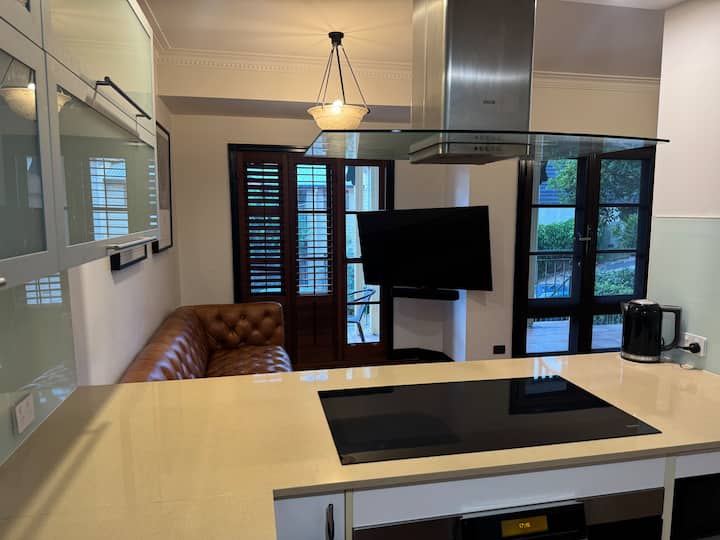 3br Inner-city Terrace · Walk Everywhere · Parking - ブリスベン