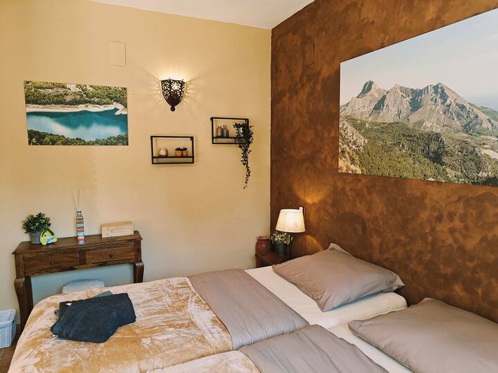 Kindvriendelijke B&b: 2 Familiekamers Met Ontbijt - Altea