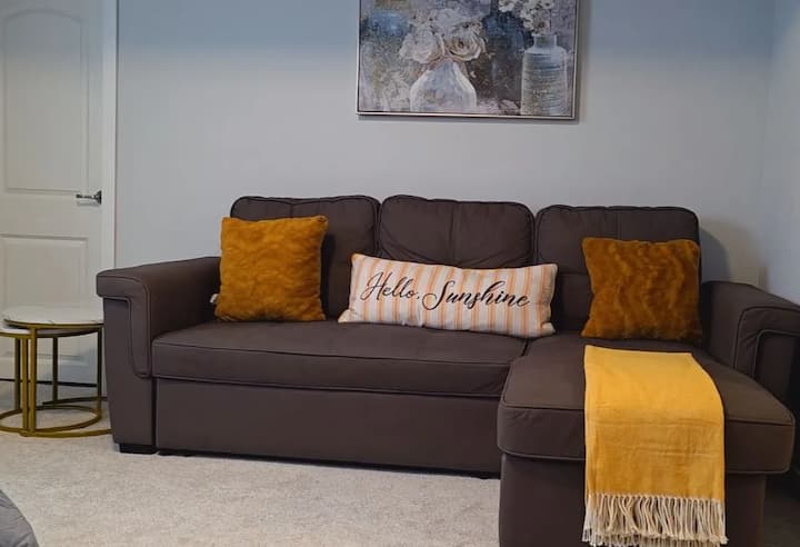 Cozy Private Basement Suite In A New & Quiet Home - Ottawa