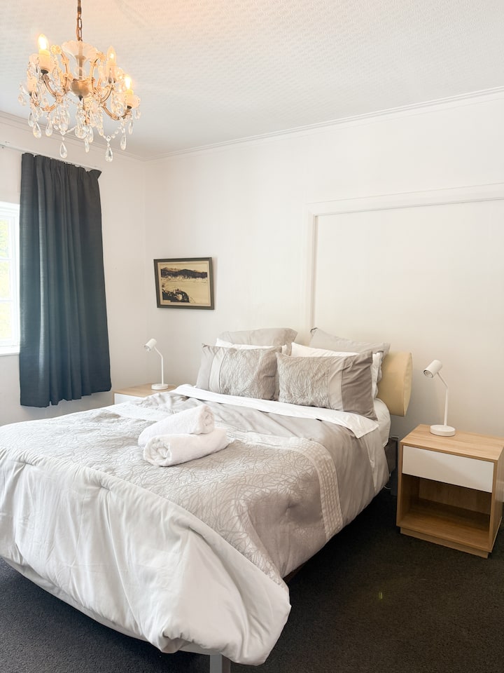 Heritage 1915 Home · City Views · Walk To Cbd - Wellington