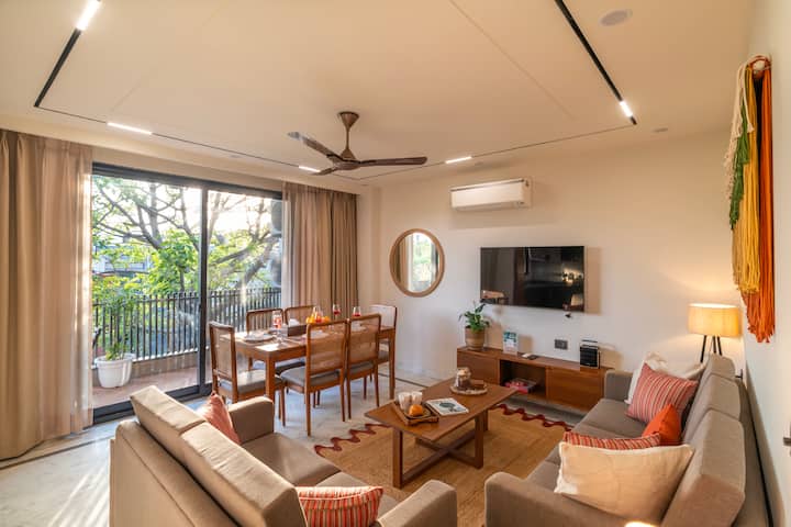 New 3 Bhk Luxury Apt In Gk 1- Ac, Kitchen, Parking - New Delhi