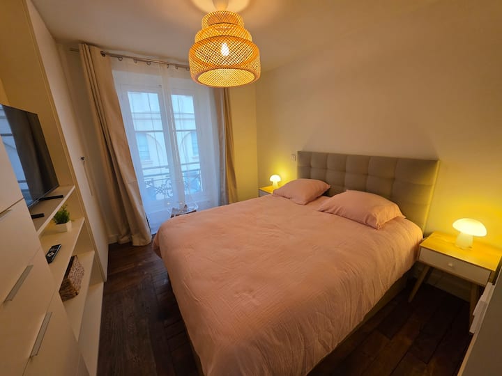 Le Petit Bassin De Neptune - Versailles