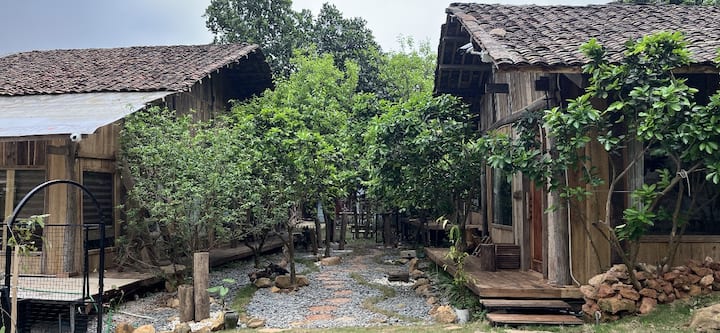 Pác Nà 1, Mái Hiên Ngập Nắng! - Aéroport Hanoi - Nội Bài (HAN)