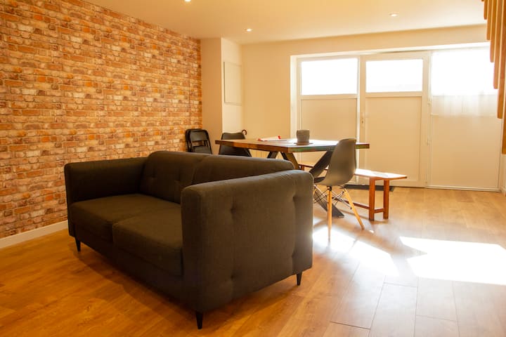 La Roseraie, Logement 6 Personnes Parking Gratuit - Cholet