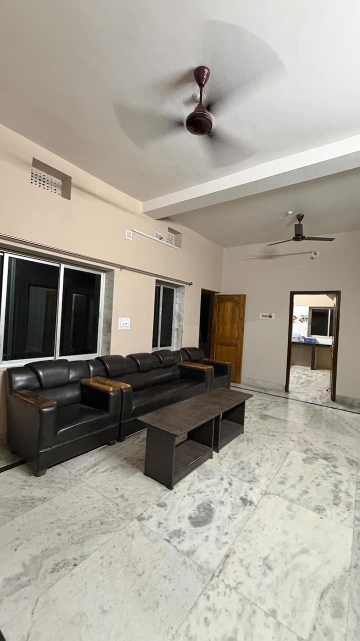 Cozy Cove 3bhk - Cuttack
