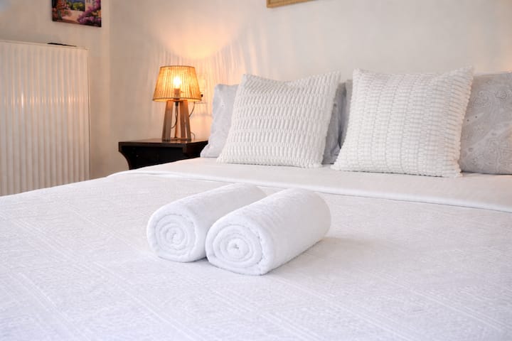 Bh1042 - A - Summer Holiday - Agios Nikolaos