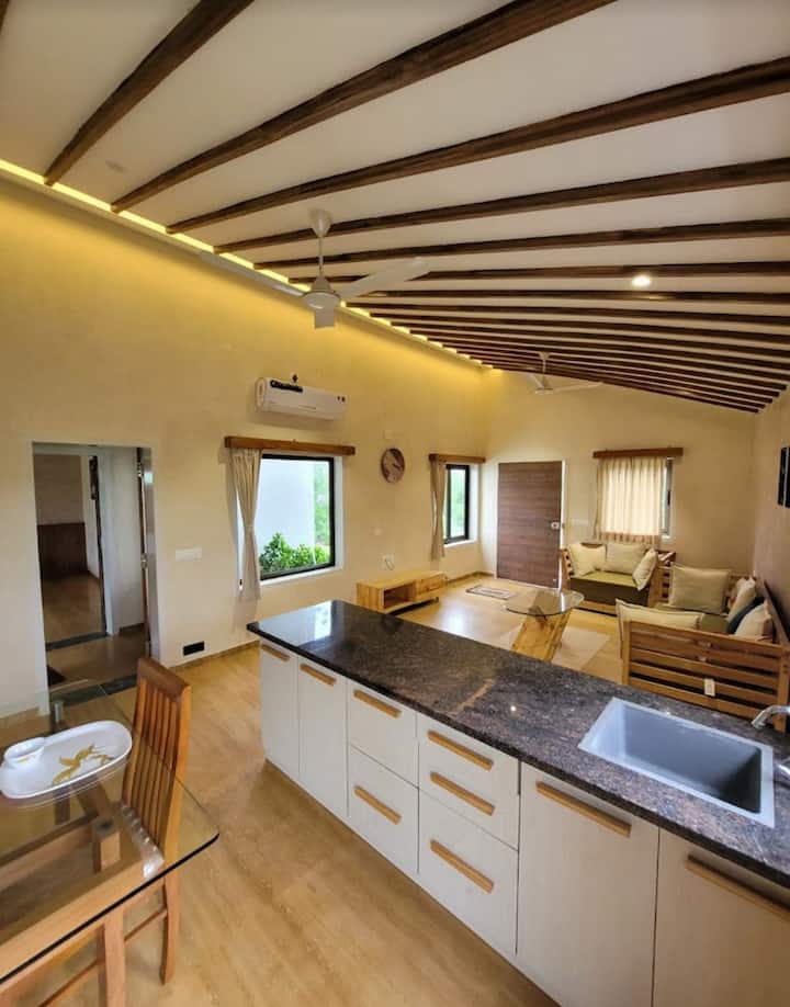 Lowena Farm 201 Near Ahmedabad With Private  Pool - グジャラート