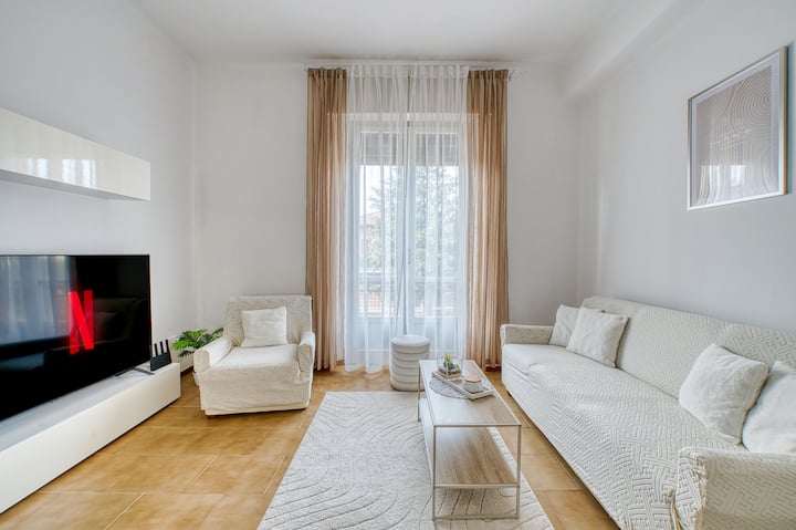 Guesthost - Spoleto Cozy Apartment With Balconies - Spoleto