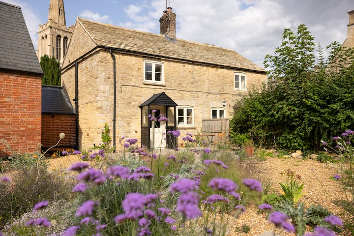 Thyme Cottage Bulwick | Cosy 2-bed Village Stay - Rutland