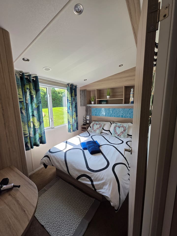 Barbara's Caravan - Ayr, UK