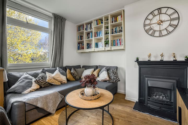 Tranquil 3-bed Home (Zone 2) - Whitehall