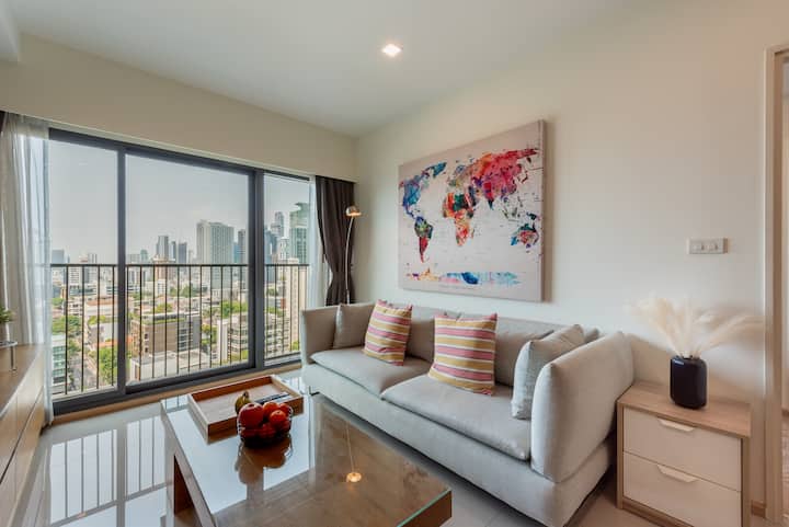 Skyline View | Pool, Gym, Fast Wifi, Washer&dryer - Bangkok