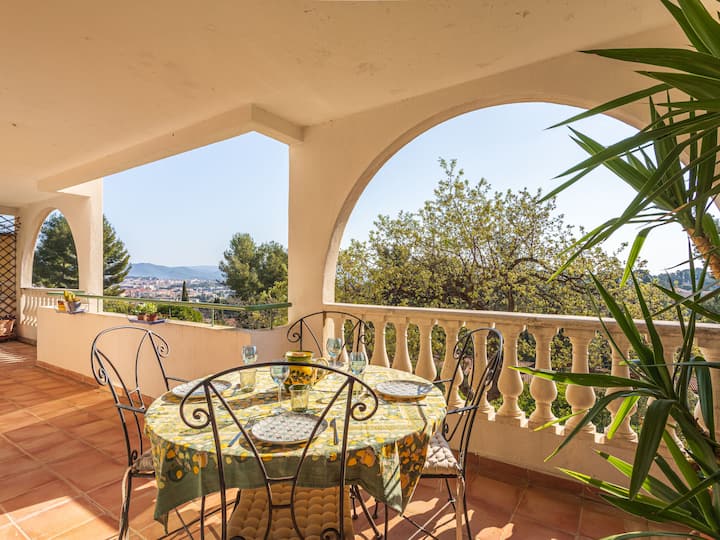 Domaine De La Luquette By Interhome - Hyères