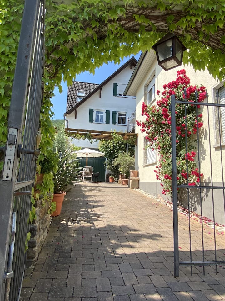 Ferienwohnung W4 - Bremm