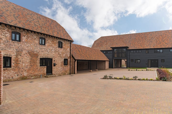 Barn Retreat In The Heart Of The Kent Countryside - Kent