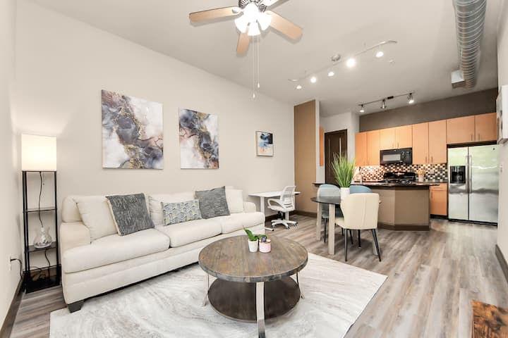 Home At The Woodlands - United States