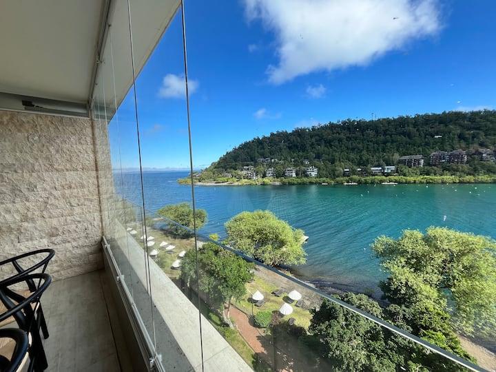 Beautiful Lakefront Apartment In Pucon - Pucon