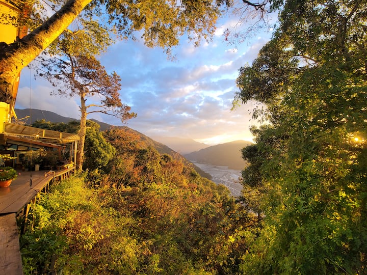 清境湖畔之心民宿(可住30人) - Nantou County