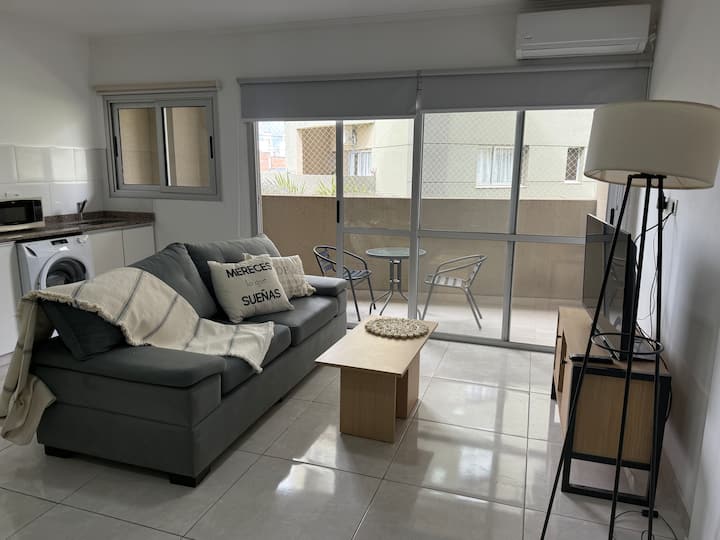 Departamento 2 Amb Con Seguridad 24 Hs Y Cochera - Salta