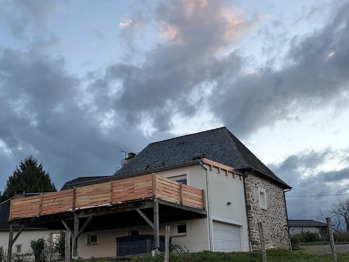 Grande Maison 5 Chambres à La Campagne/ Jacuzzi - Tulle