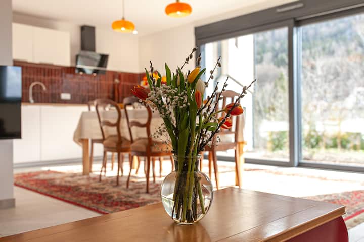 Jolie Maison Bois, Neuve, Au Pied Du Mont D’or. - Métabief