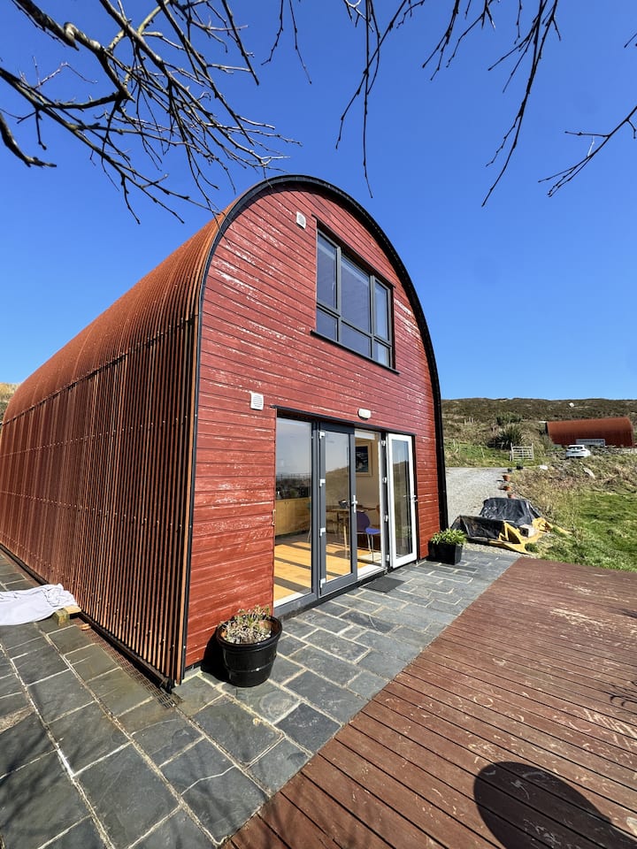 Peaceful Seclusion On The Wild Atlantic Way - Skibbereen