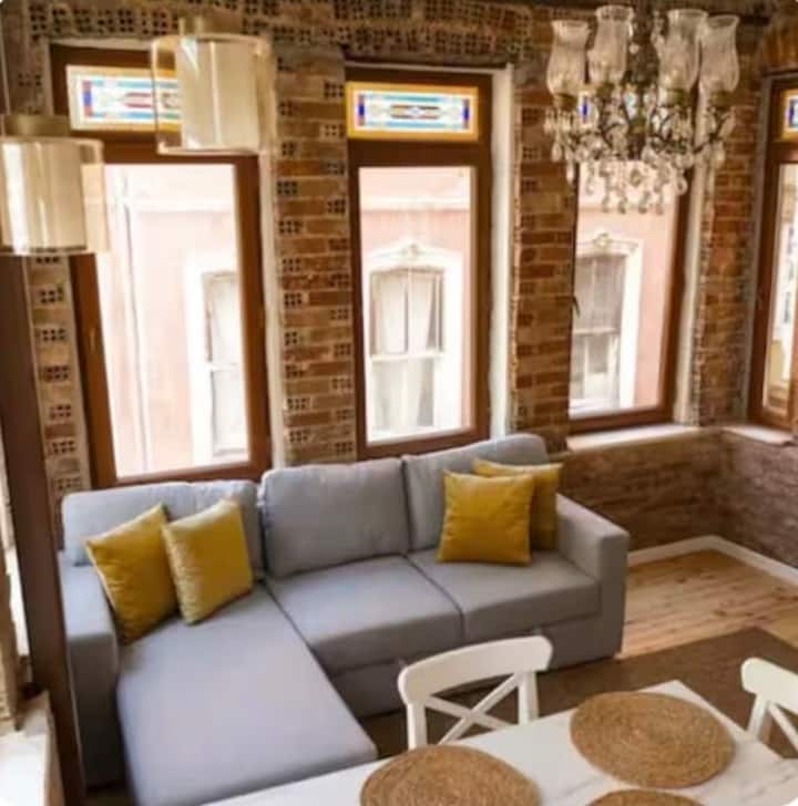 Kirman 2 / 3 - Istanbul