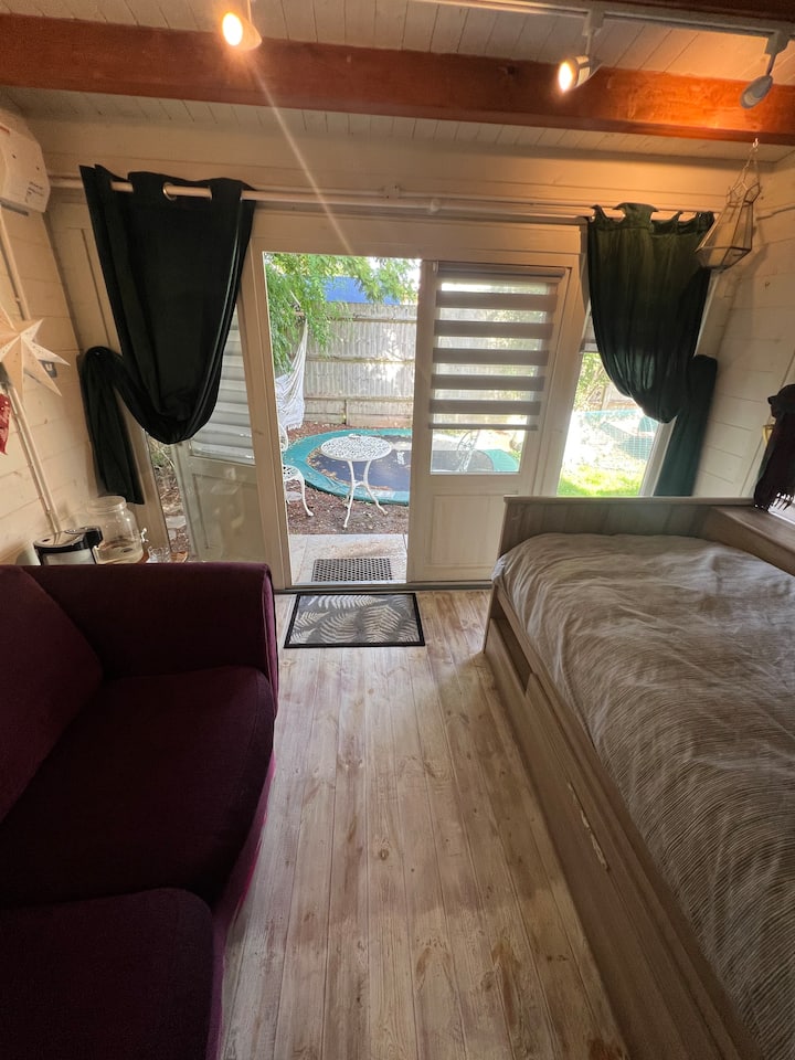 Cozy Cabin - 29 Park Avenue - Sussex